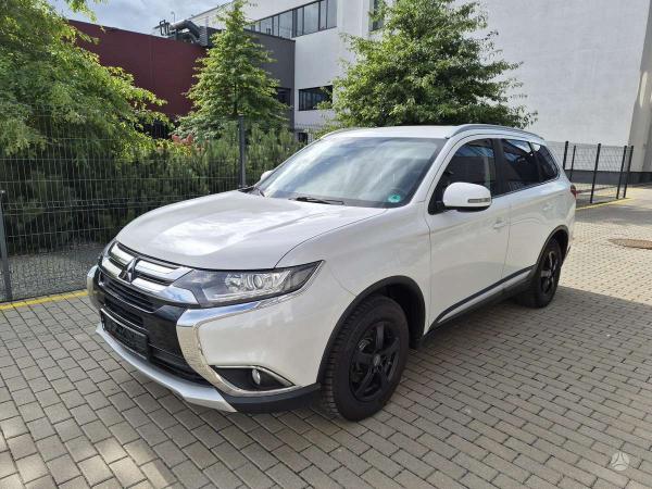 Balts Mitsubishi Outlander 2018 Kauņa, ar dzinēja tilpumu 2.27 L un nobraukumu 212 tūkst. km par 8900 €, foto 4 vietnē AUTOMOTO.COM.LV