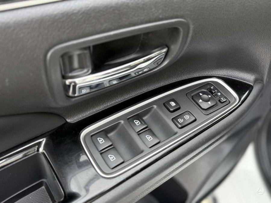 Balts Mitsubishi Outlander 2019 Kauņa, ar dzinēja tilpumu 2.36 L un nobraukumu 201 tūkst. km par 16199 €, foto 16 vietnē AUTOMOTO.COM.LV