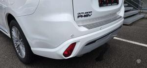 White Mitsubishi Outlander 2019 in Vilnius, with an engine capacity of 2.36 L and mileage of 116 thousand km for 19850 €, photo 39 on AUTOMOTO.COM.LV