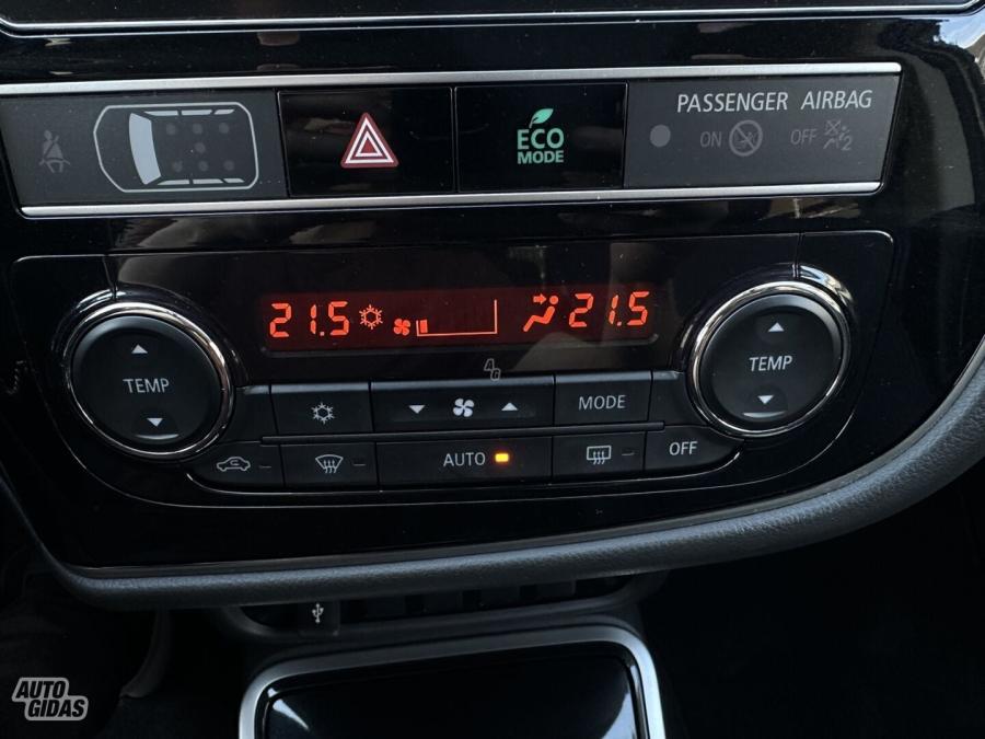 Белый Мицубиси Аутлендер 2019 в Авиженяй, объемом двигателя 2.40 л и пробегом 158 тыс. км за 16750 €, фото 18 на AUTOMOTO.COM.LV