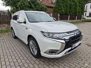 Balts Mitsubishi Outlander 2019 Viļņa, ar dzinēja tilpumu 2.36 L un nobraukumu 87 tūkst. km par 19600 €, foto 4 vietnē AUTOMOTO.COM.LV