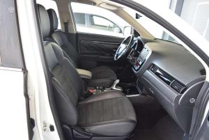 Balts Mitsubishi Outlander 2019 Viļņa, ar dzinēja tilpumu 2.36 L un nobraukumu 157 tūkst. km par 15900 €, foto 11 vietnē AUTOMOTO.COM.LV
