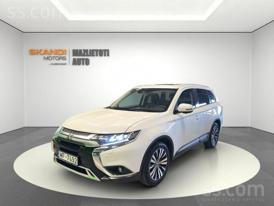 Balts Mitsubishi Outlander 2019 Rīga, ar dzinēja tilpumu 2.00 L un nobraukumu 81 tūkst. km par 19490 €, foto 1 vietnē AUTOMOTO.COM.LV