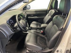 Balts Mitsubishi Outlander 2019 Rīga, ar dzinēja tilpumu 2.00 L un nobraukumu 81 tūkst. km par 19490 €, foto 10 vietnē AUTOMOTO.COM.LV