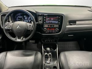 Balts Mitsubishi Outlander 2019 Rīga, ar dzinēja tilpumu 2.00 L un nobraukumu 81 tūkst. km par 19490 €, foto 15 vietnē AUTOMOTO.COM.LV