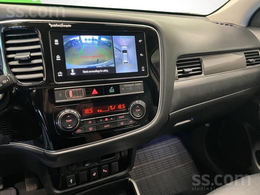 Balts Mitsubishi Outlander 2019 Rīga, ar dzinēja tilpumu 2.00 L un nobraukumu 81 tūkst. km par 19490 €, foto 17 vietnē AUTOMOTO.COM.LV
