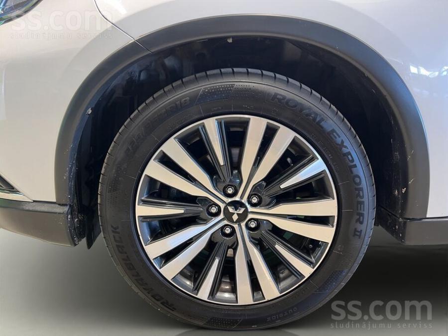 Balts Mitsubishi Outlander 2019 Rīga, ar dzinēja tilpumu 2.00 L un nobraukumu 81 tūkst. km par 19490 €, foto 21 vietnē AUTOMOTO.COM.LV