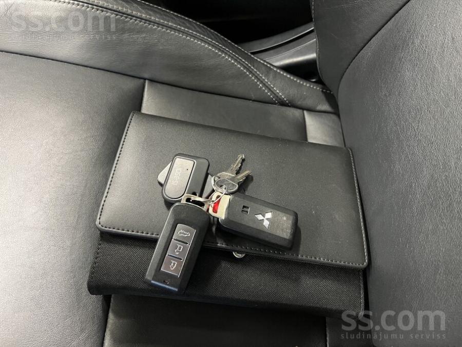 Balts Mitsubishi Outlander 2019 Rīga, ar dzinēja tilpumu 2.00 L un nobraukumu 81 tūkst. km par 19490 €, foto 22 vietnē AUTOMOTO.COM.LV