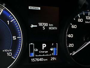 White Mitsubishi Outlander 2019 in Vilnius, with an engine capacity of 2.40 L and mileage of 158 thousand km for 16750 €, photo 9 on AUTOMOTO.COM.LV