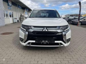 Balts Mitsubishi Outlander 2019 Marijampole, ar dzinēja tilpumu 2.36 L un nobraukumu 113 tūkst. km par 15500 €, foto 3 vietnē AUTOMOTO.COM.LV