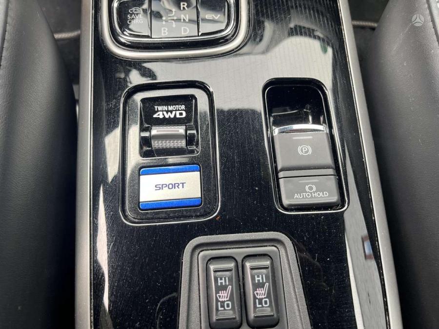 Balts Mitsubishi Outlander 2019 Marijampole, ar dzinēja tilpumu 2.36 L un nobraukumu 113 tūkst. km par 15500 €, foto 14 vietnē AUTOMOTO.COM.LV