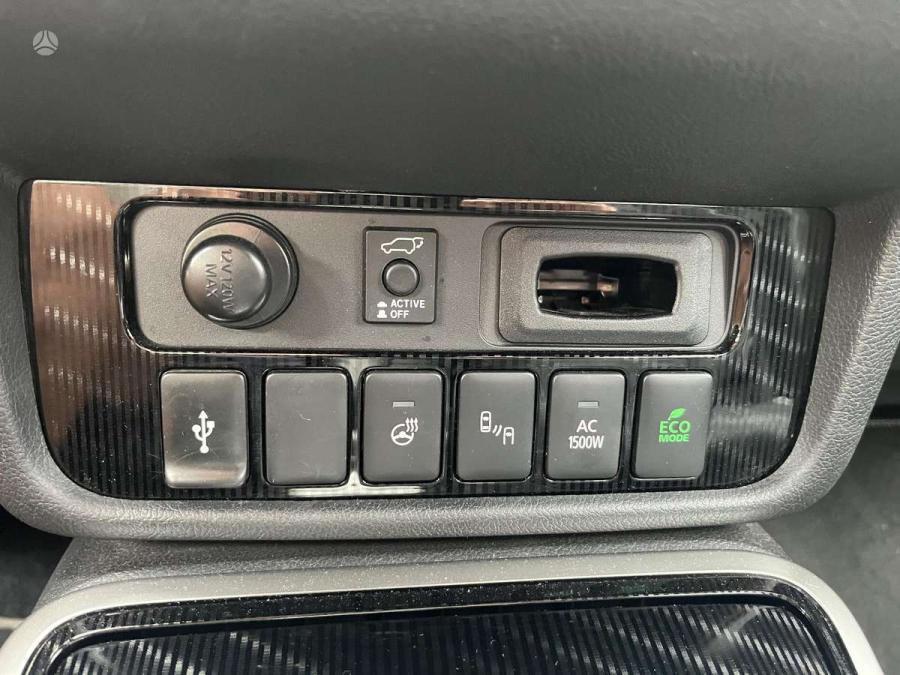 Balts Mitsubishi Outlander 2019 Marijampole, ar dzinēja tilpumu 2.36 L un nobraukumu 113 tūkst. km par 15500 €, foto 15 vietnē AUTOMOTO.COM.LV