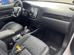 Balts Mitsubishi Outlander 2019 Marijampole, ar dzinēja tilpumu 2.36 L un nobraukumu 113 tūkst. km par 15500 €, foto 23 vietnē AUTOMOTO.COM.LV