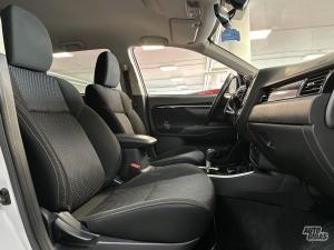 White Mitsubishi Outlander 2019 in Vilnius, with an engine capacity of 2.00 L and mileage of 135 thousand km for 15500 €, photo 15 on AUTOMOTO.COM.LV