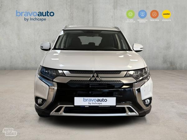 Белый Мицубиси Аутлендер 2019 в Вильнюс, объемом двигателя 2.00 л и пробегом 135 тыс. км за 14200 €, фото 9 на AUTOMOTO.COM.LV