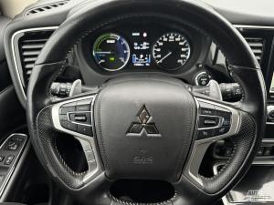 Balts Mitsubishi Outlander 2021 Avižieniai, ar dzinēja tilpumu 2.40 L un nobraukumu 120 tūkst. km par 20750 €, foto 7 vietnē AUTOMOTO.COM.LV