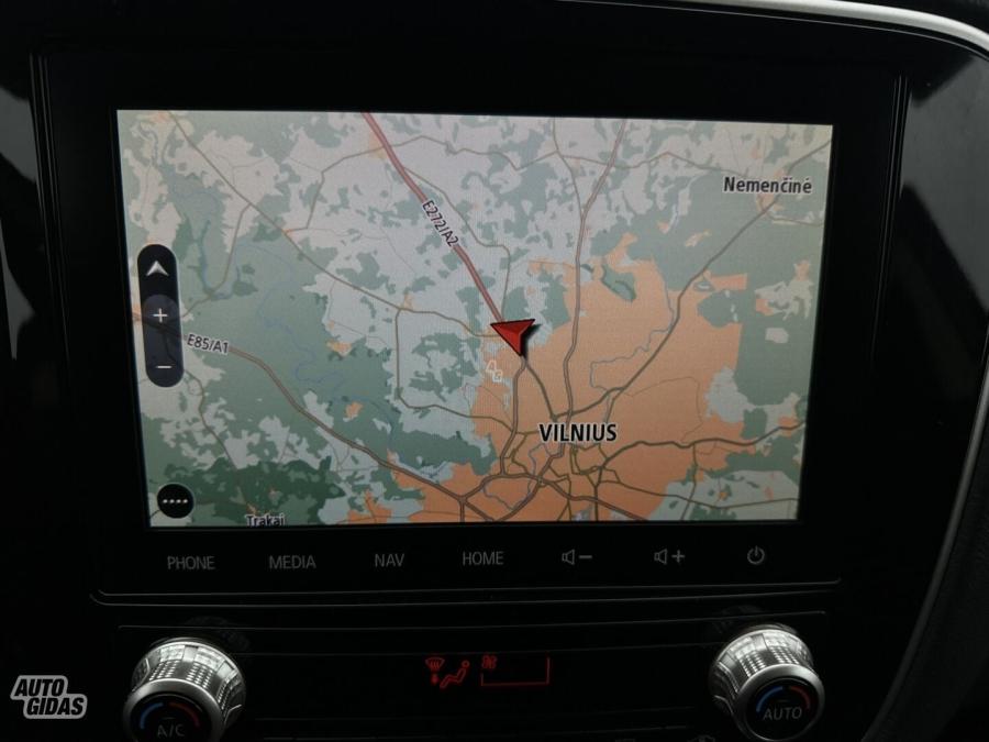 Balts Mitsubishi Outlander 2021 Avižieniai, ar dzinēja tilpumu 2.40 L un nobraukumu 120 tūkst. km par 20750 €, foto 14 vietnē AUTOMOTO.COM.LV