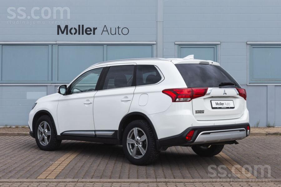 Balts Mitsubishi Outlander 2019 Ventspils, ar dzinēja tilpumu 2.00 L un nobraukumu 146 tūkst. km par 17400 €, foto 3 vietnē AUTOMOTO.COM.LV