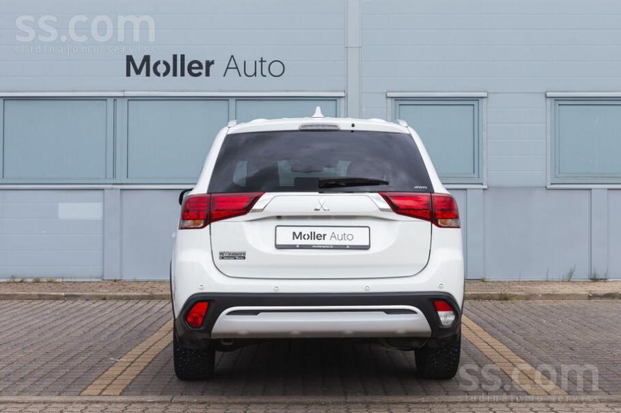 Balts Mitsubishi Outlander 2019 Ventspils, ar dzinēja tilpumu 2.00 L un nobraukumu 146 tūkst. km par 17400 €, foto 4 vietnē AUTOMOTO.COM.LV