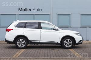Balts Mitsubishi Outlander 2019 Ventspils, ar dzinēja tilpumu 2.00 L un nobraukumu 146 tūkst. km par 17400 €, foto 6 vietnē AUTOMOTO.COM.LV
