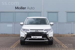 Balts Mitsubishi Outlander 2019 Ventspils, ar dzinēja tilpumu 2.00 L un nobraukumu 146 tūkst. km par 17400 €, foto 8 vietnē AUTOMOTO.COM.LV