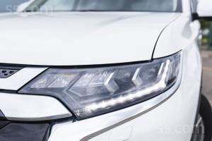 Balts Mitsubishi Outlander 2019 Ventspils, ar dzinēja tilpumu 2.00 L un nobraukumu 146 tūkst. km par 17400 €, foto 10 vietnē AUTOMOTO.COM.LV