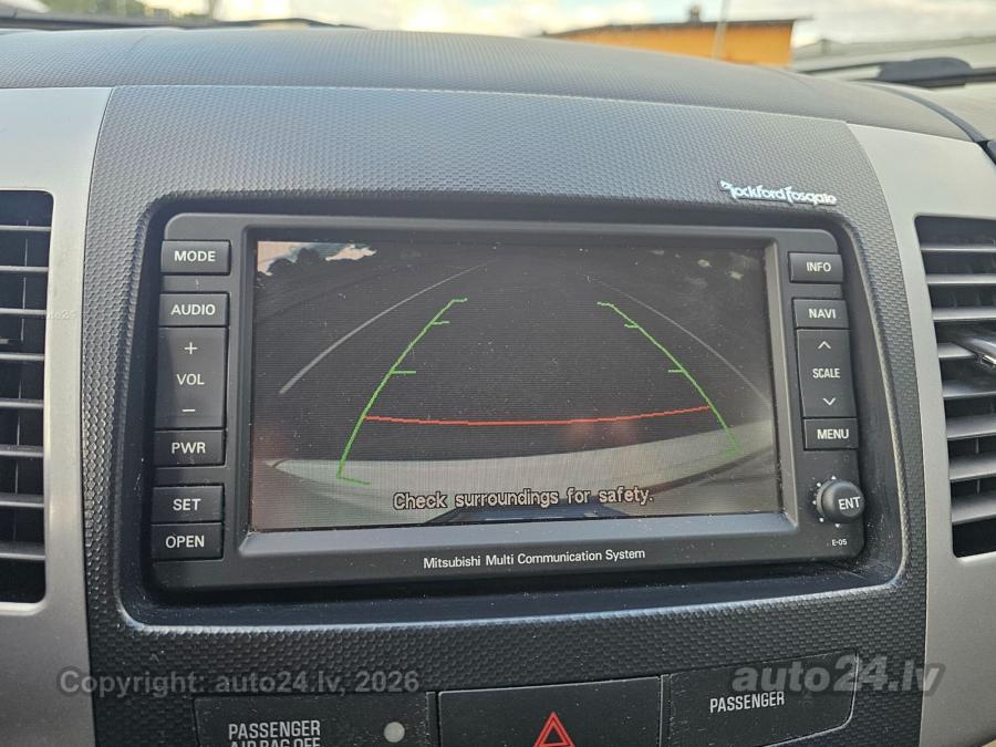 Balts Mitsubishi Outlander 2011 Paide, ar dzinēja tilpumu 2.40 L un nobraukumu 135 tūkst. km par 5990 €, foto 13 vietnē AUTOMOTO.COM.LV