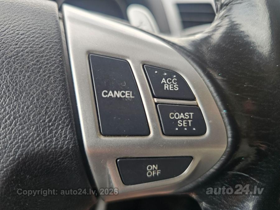 Balts Mitsubishi Outlander 2011 Paide, ar dzinēja tilpumu 2.40 L un nobraukumu 135 tūkst. km par 5990 €, foto 17 vietnē AUTOMOTO.COM.LV