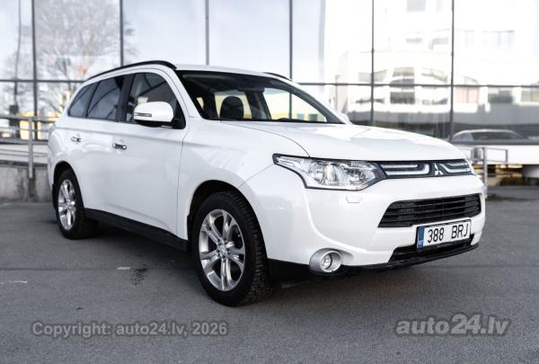 Balts Mitsubishi Outlander 2012 Tallina, ar dzinēja tilpumu 2.00 L un nobraukumu 239 tūkst. km par 7499 €, foto 1 vietnē AUTOMOTO.COM.LV