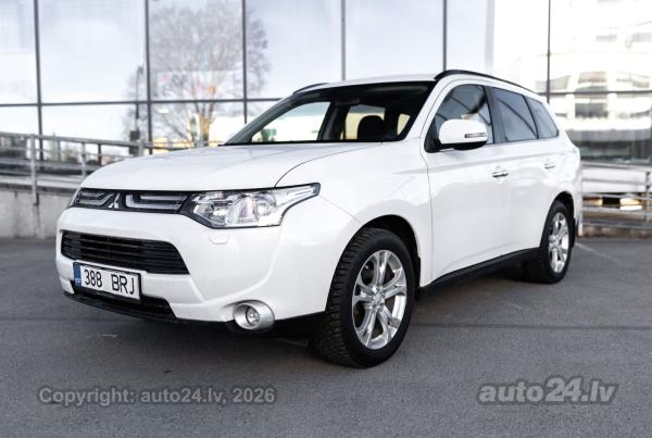 Balts Mitsubishi Outlander 2012 Tallina, ar dzinēja tilpumu 2.00 L un nobraukumu 239 tūkst. km par 7499 €, foto 3 vietnē AUTOMOTO.COM.LV