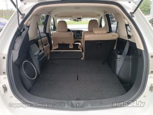 White Mitsubishi Outlander 2015 in Tallinn, with an engine capacity of 2.20 L and mileage of 112 thousand km for 11900 €, photo 12 on AUTOMOTO.COM.LV