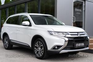 White Mitsubishi Outlander 2016 in Tallinn, with an engine capacity of 2.00 L and mileage of 100 thousand km for 15900 €, photo  on AUTOMOTO.COM.LV