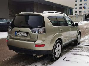 Dzeltens Mitsubishi Outlander 2008 Viļņa, ar dzinēja tilpumu 1.97 L un nobraukumu 220 tūkst. km par 2600 €, foto 3 vietnē AUTOMOTO.COM.LV