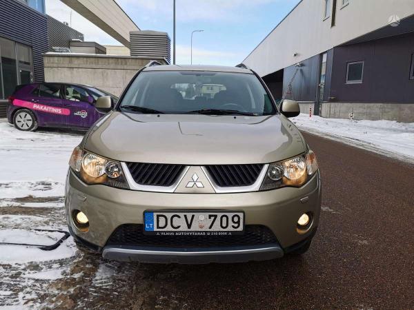 Dzeltens Mitsubishi Outlander 2008 Viļņa, ar dzinēja tilpumu 1.97 L un nobraukumu 220 tūkst. km par 2600 €, foto 7 vietnē AUTOMOTO.COM.LV
