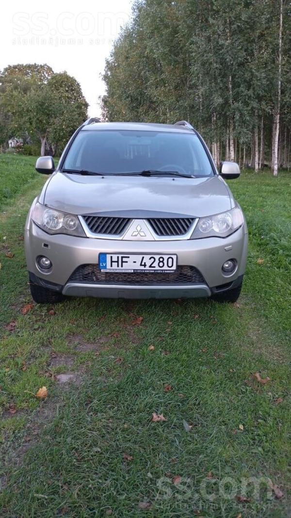 Dzeltens Mitsubishi Outlander 2008 Rēzekne, ar dzinēja tilpumu 2.00 L un nobraukumu 298 tūkst. km par 2200 €, foto 1 vietnē AUTOMOTO.COM.LV