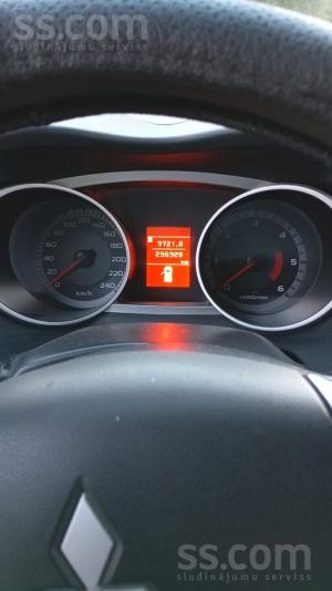 Dzeltens Mitsubishi Outlander 2008 Rēzekne, ar dzinēja tilpumu 2.00 L un nobraukumu 298 tūkst. km par 2200 €, foto 7 vietnē AUTOMOTO.COM.LV