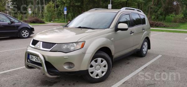 Dzeltens Mitsubishi Outlander 2008 Jēkabpils, ar dzinēja tilpumu 2.00 L un nobraukumu 339 tūkst. km par 1850 €, foto 1 vietnē AUTOMOTO.COM.LV