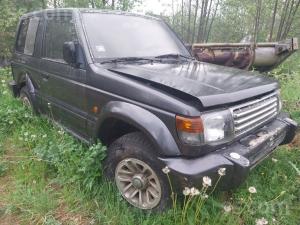 Черный Мицубиси Паджеро 1998 в Лудза, объемом двигателя 2.80 л и пробегом 250 тыс. км за 1800 €, фото 4 на AUTOMOTO.COM.LV