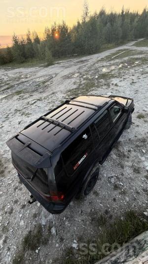 Black Mitsubishi Pajero 1999 in Riga, with an engine capacity of 3.00 L and mileage of 163 thousand km for 2950 €, photo 7 on AUTOMOTO.COM.LV
