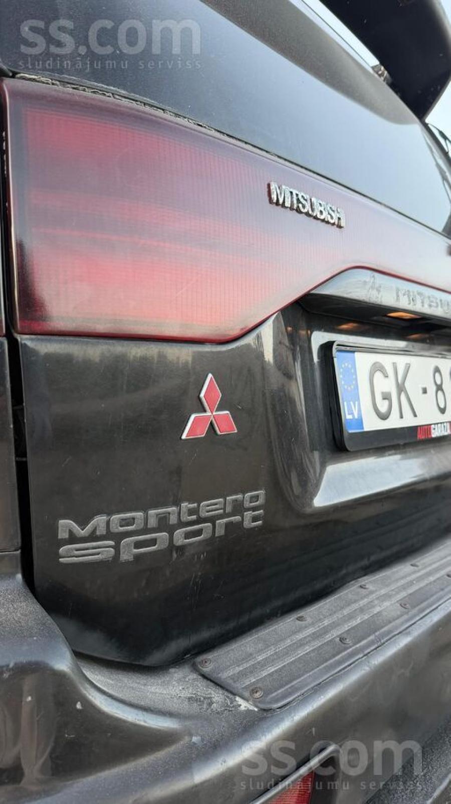 Black Mitsubishi Pajero 1999 in Riga, with an engine capacity of 3.00 L and mileage of 163 thousand km for 2950 €, photo 10 on AUTOMOTO.COM.LV