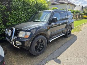 Black Mitsubishi Pajero 2000 in Riga, with an engine capacity of 2.50 L and mileage of 360 thousand km for 2400 €, photo  on AUTOMOTO.COM.LV