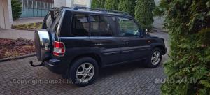 Melns Mitsubishi Pajero 2001 Sindi, ar dzinēja tilpumu 2.00 L un nobraukumu 147 tūkst. km par 3800 €, foto 7 vietnē AUTOMOTO.COM.LV
