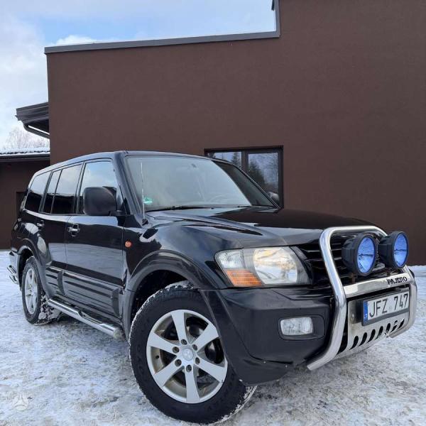 Black Mitsubishi Pajero 2002 in Kaisiadorys, with an engine capacity of 3.19 L and mileage of 384 thousand km for 3950 €, photo 2 on AUTOMOTO.COM.LV