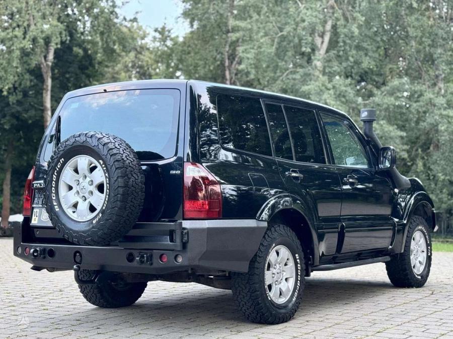 Черный Мицубиси Паджеро 2005 в Вильнюс, объемом двигателя 3.20 л и пробегом 299 тыс. км за 4250 €, фото 7 на AUTOMOTO.COM.LV