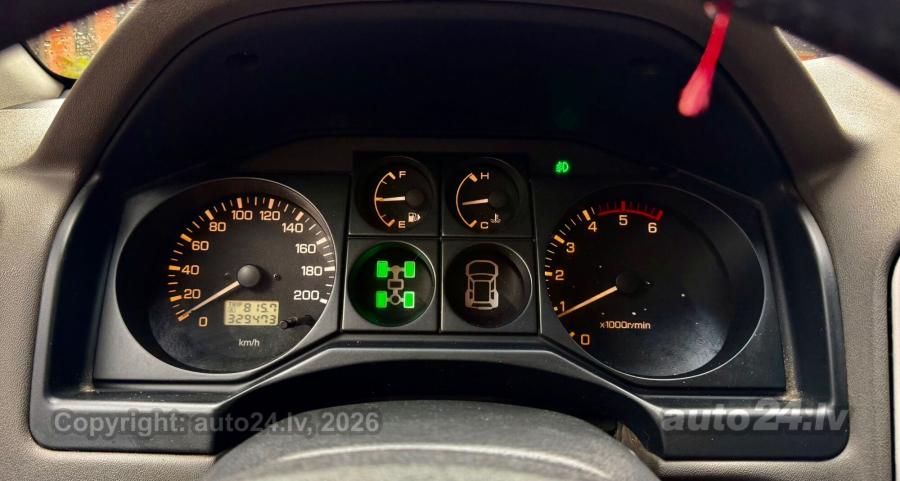 Melns Mitsubishi Pajero 2005 Tallina, ar dzinēja tilpumu 3.20 L un nobraukumu 300 tūkst. km par 4999 €, foto 15 vietnē AUTOMOTO.COM.LV
