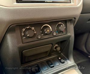 Melns Mitsubishi Pajero 2005 Tallina, ar dzinēja tilpumu 3.20 L un nobraukumu 300 tūkst. km par 4999 €, foto 18 vietnē AUTOMOTO.COM.LV