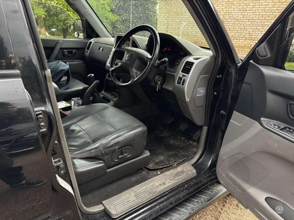 Melns Mitsubishi Pajero 2006 Ukmergė, ar dzinēja tilpumu 2.50 L un nobraukumu 150 tūkst. km par 1900 €, foto 8 vietnē AUTOMOTO.COM.LV