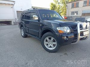 Melns Mitsubishi Pajero 2006 Rīga, ar dzinēja tilpumu 3.20 L un nobraukumu 460 tūkst. km par 3800 €, foto 3 vietnē AUTOMOTO.COM.LV