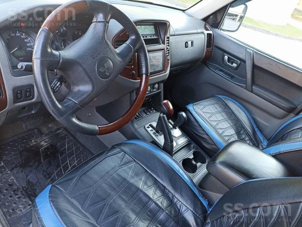 Melns Mitsubishi Pajero 2006 Rīga, ar dzinēja tilpumu 3.20 L un nobraukumu 460 tūkst. km par 3800 €, foto 6 vietnē AUTOMOTO.COM.LV