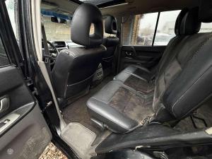 Melns Mitsubishi Pajero 2006 Viļņa, ar dzinēja tilpumu 3.20 L un nobraukumu 408 tūkst. km par 2450 €, foto 12 vietnē AUTOMOTO.COM.LV